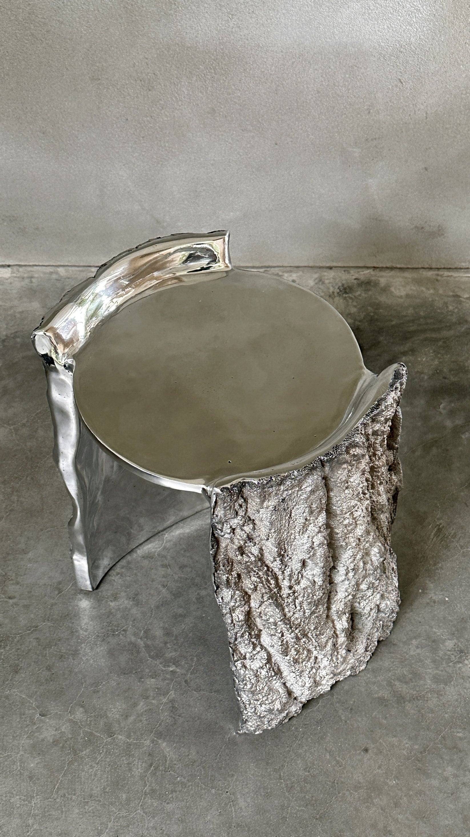 Bark Side Table – Kaytar
